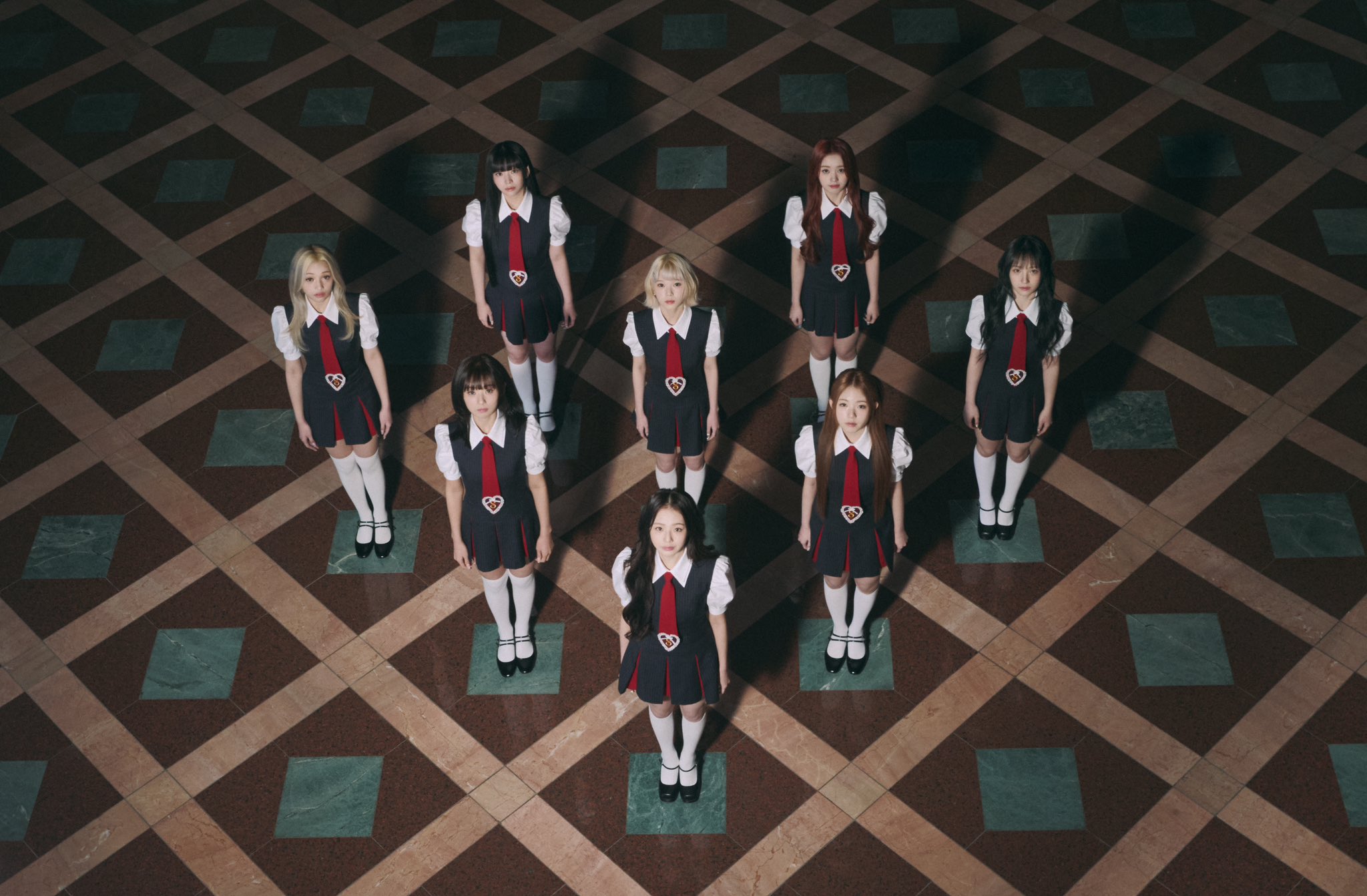 A Taste of ‘SWICY’: Interview with the Rising UNIS – DAVIDE K-POP