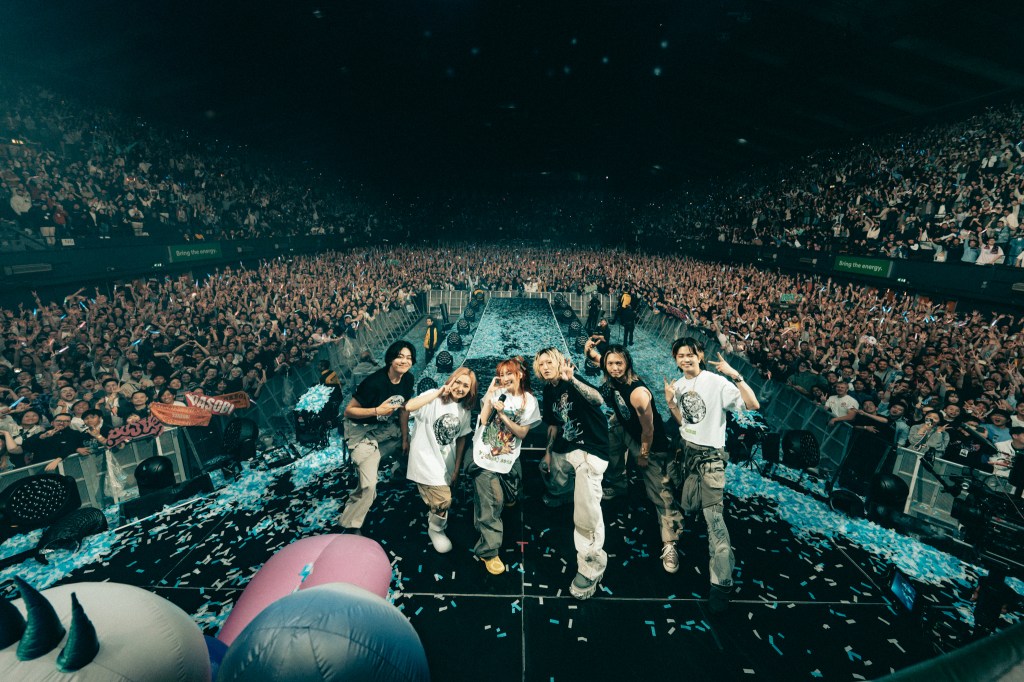 YOASOBI Delivers Mind-Blowing Performance at OVO Wembley Arena – DAVIDE ...